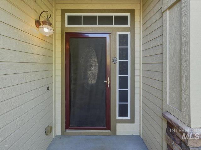940 S Sockeye Way