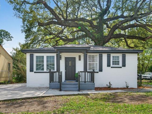 940 Sycamore Ave, Charleston, SC 29407