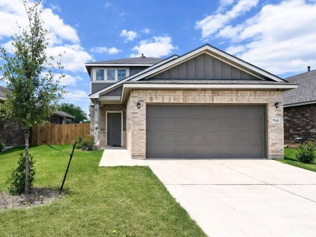 940 Paddock Ln