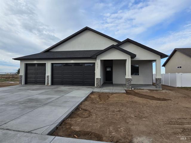 940 Quartz Road