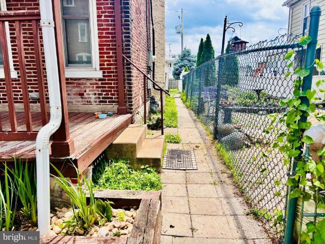 940 Queen Street