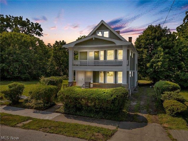 9414 Carton Ave, Cleveland, OH 44104