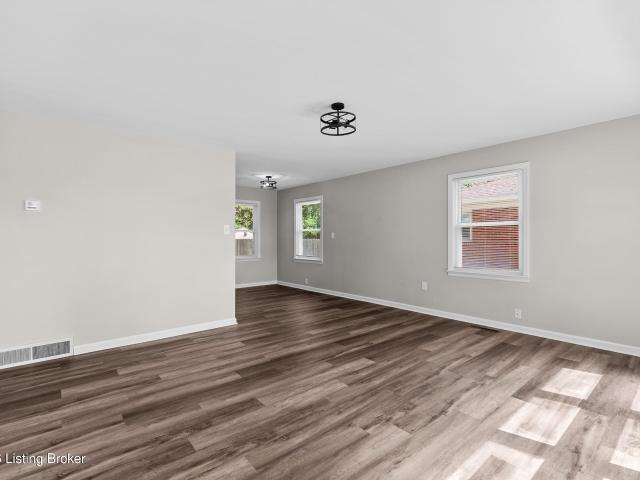 9414 Janna Dr