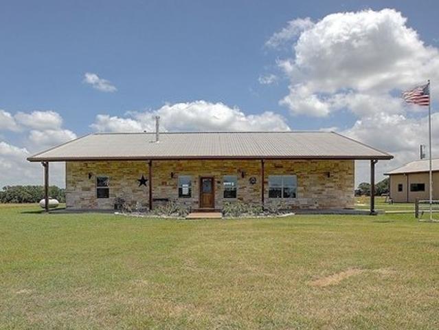 9414 Laird Rd, Round Top, TX 78954