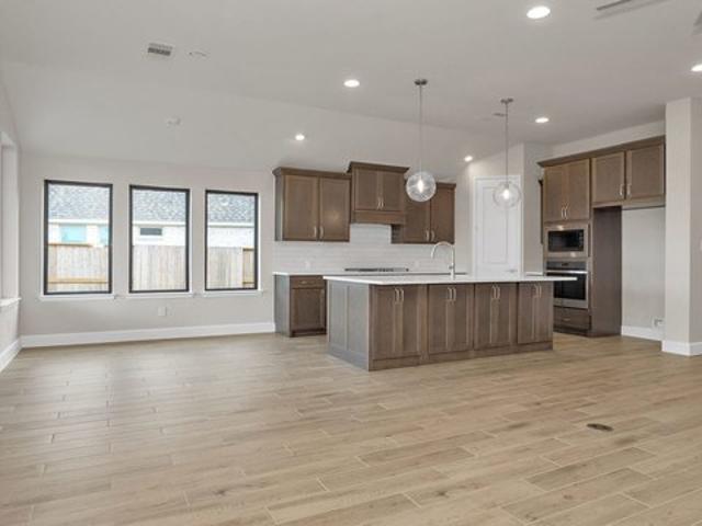 9414 Turnstone Dr, Manvel, TX 77578