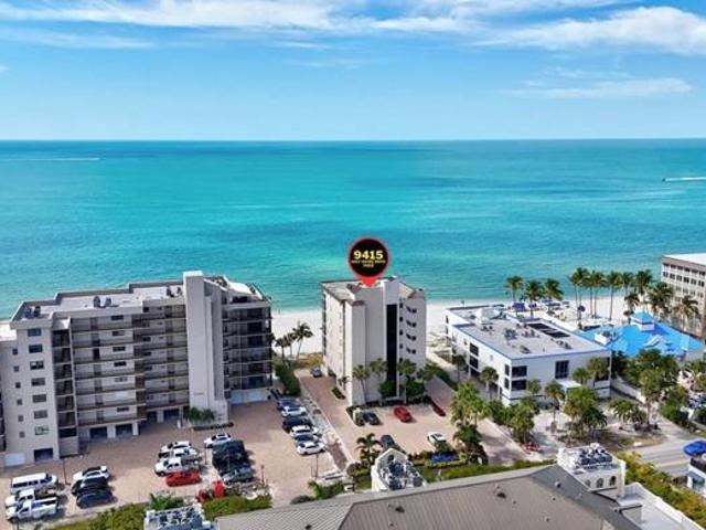 9415 Gulf Shore Dr #102, Naples, FL 34108