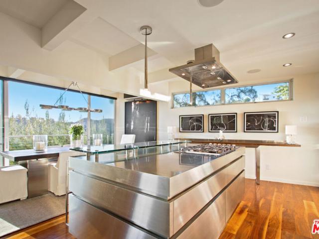 9416 Beverly Crest Drive