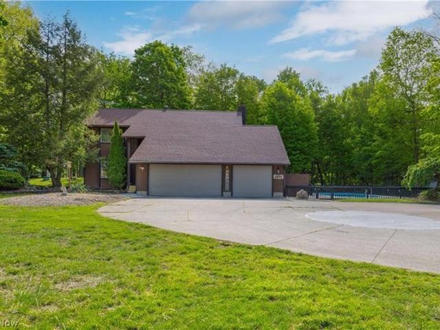 9416 State Route 60, Wakeman, OH 44889