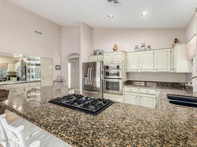 9417 E Cedar Waxwing Dr, Sun Lakes, AZ 85248