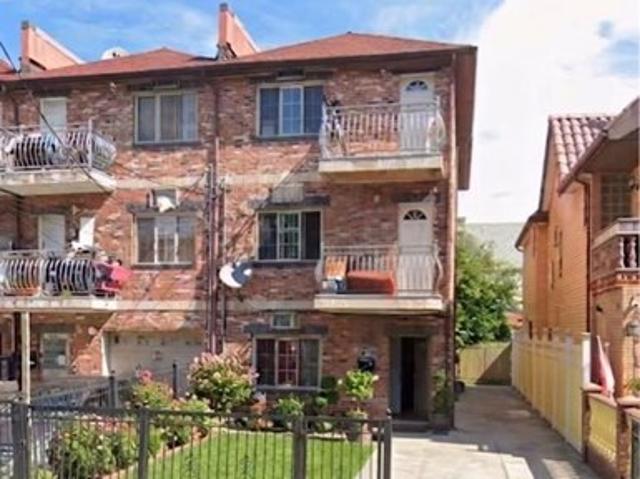 9417 th St, Richmond Hill South, NY 11419