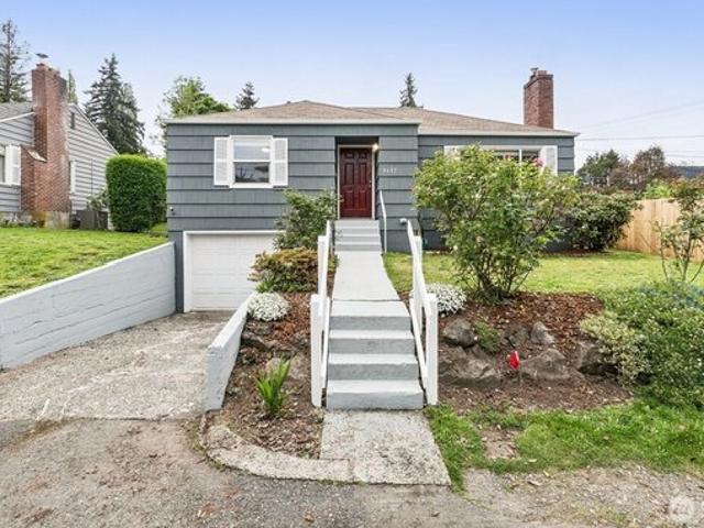 9417 44th Pl NE, Seattle, WA 98115
