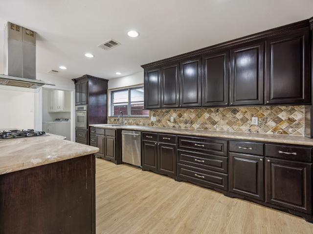 9418 Meadowbriar Ln, Houston, TX 77063 | MLS #92862