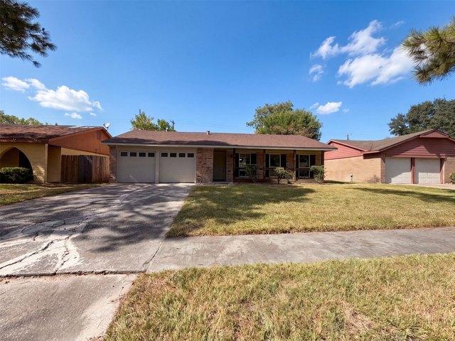 9418 Beverlyhill St, Houston, TX 77063
