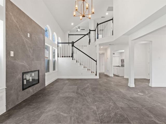 9418 Blue Jay Way
