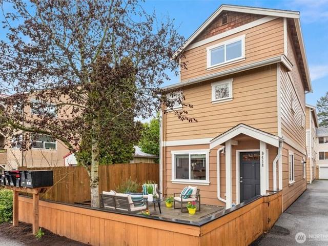 9418 Fremont Ave N, Seattle, WA 98103