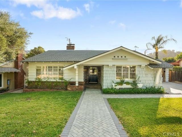 9419 Creemore Dr, Tujunga, CA 91042