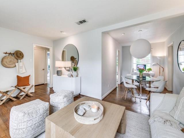 9419 Peninsula Drive
