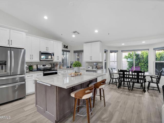 9410 e topeka drive