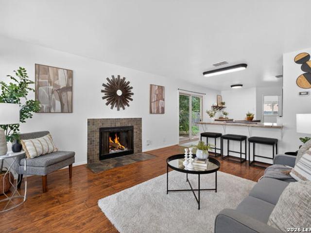 9410 Valley Bend