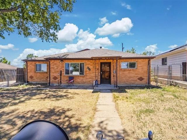 9411 Lilly Ct, Thornton, CO 80229