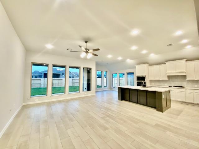 9411 Trestle Creek Court