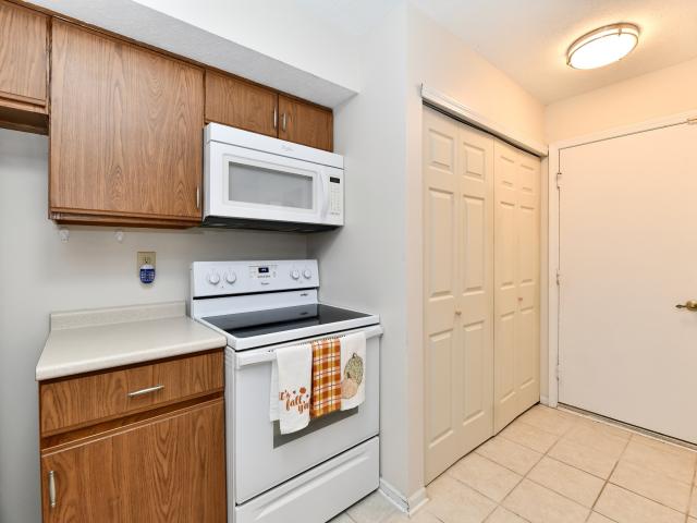 9411 Wimbledon Ct, Indianapolis, IN 46250 | MLS #22062 | Compass
