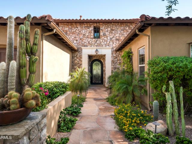 9413 e desert village drive