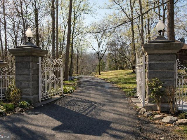 941 Cedar Road