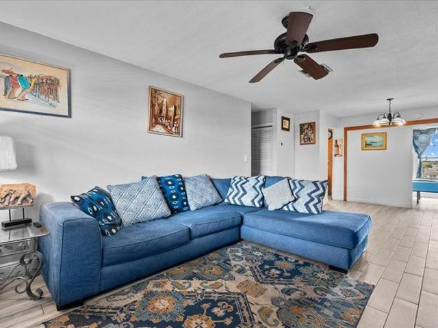 941 Crystal Lake Dr Apt 402, Deerfield Beach, FL 33064