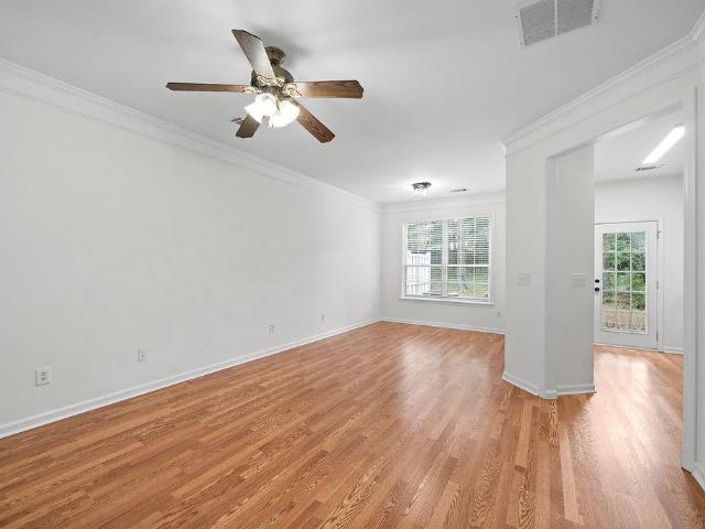 941 Abbey Park Way