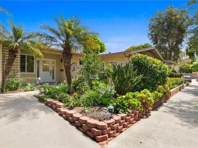941 Avenida Majorca Apt F, Laguna Woods, CA 92637