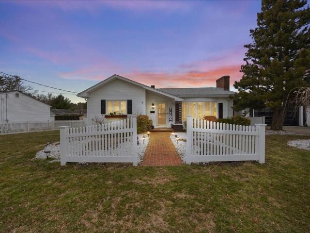 941 Bartlett St, New Bedford, MA 02745 | Compass