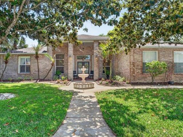 941 George Hecker Dr, South Daytona, FL 32119