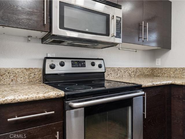 941 Elm Ave, Unit 16, Long Beach, CA 90813 | MLS #PW26013