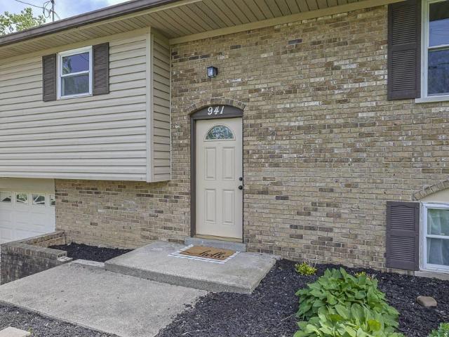 941 Hillview Road