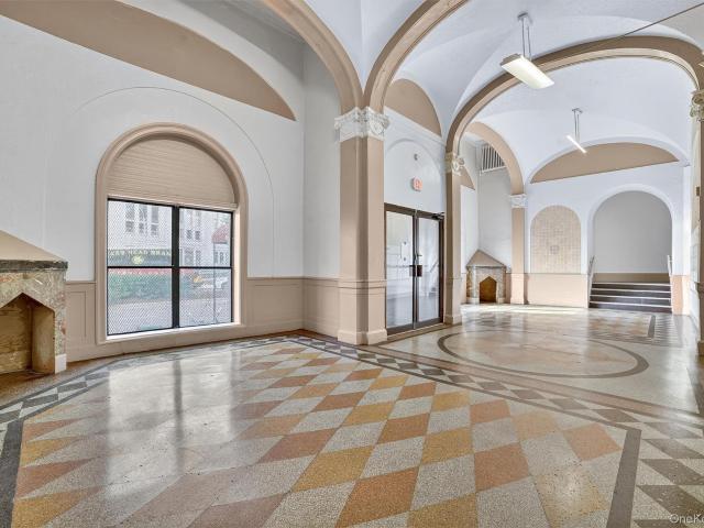 941 Jerome Avenue 8F