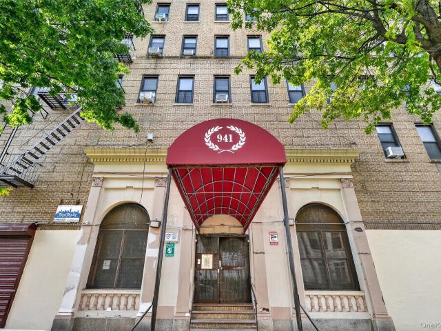 941 Jerome Avenue 12G
