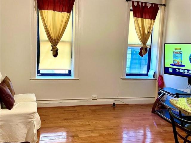 941 Jerome Avenue 3B