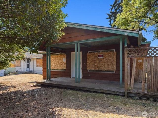 941 N 103rd St, Seattle, WA 98133