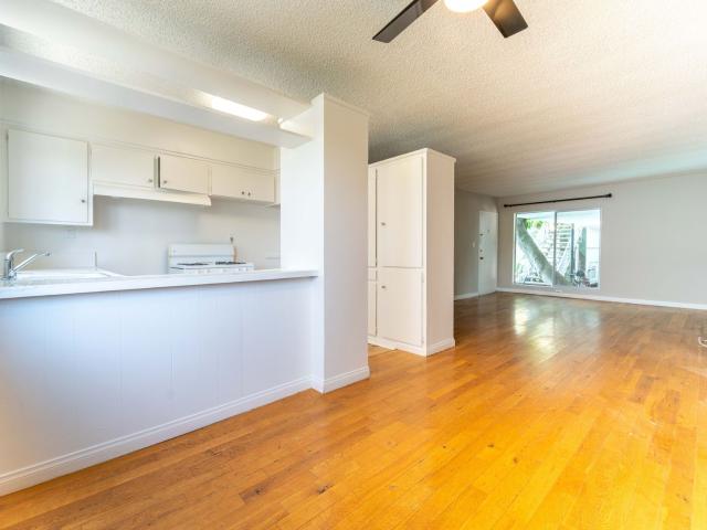 941 North San Vicente Boulevard 1, West Hollywood, US, CA