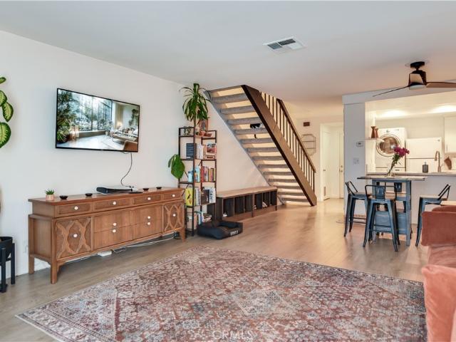 941 S Mountain