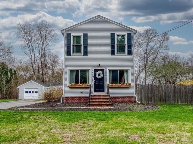 941 S Precinct St, Taunton, MA 02718