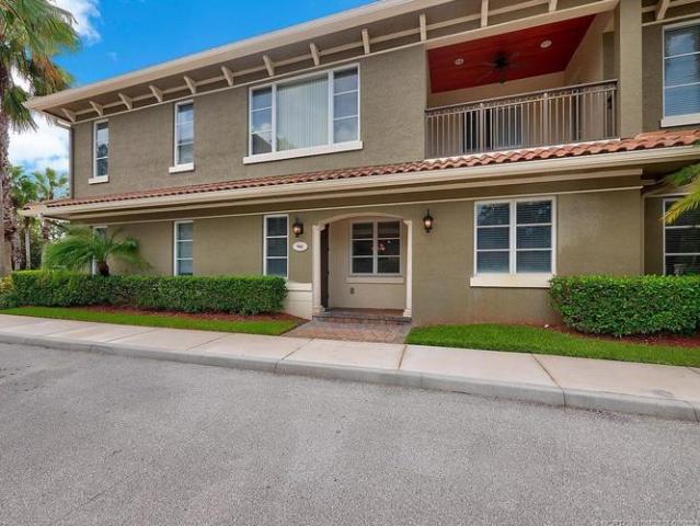 941 SE Willoughby Trace, Stuart, FL 34997