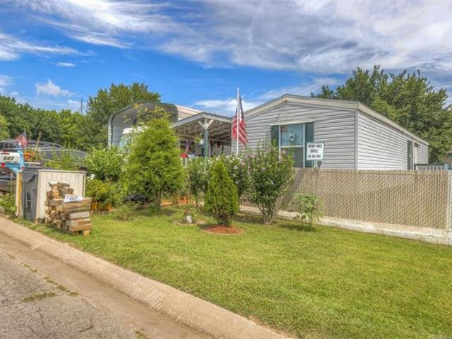 941 W 139th Pl, Glenpool, OK 74033