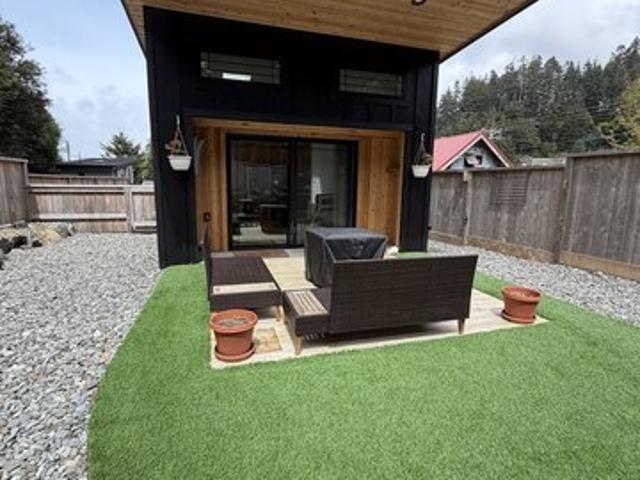 9425 th St, Gold Beach, OR 97444