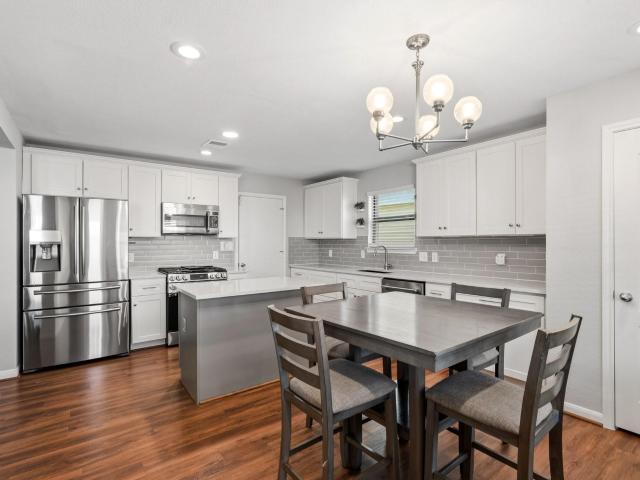 9426 Coatsworth Dr