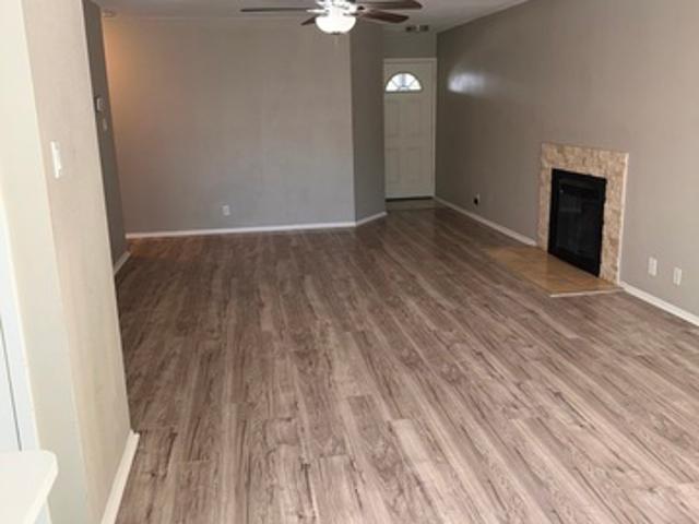 9426 Valley Bend