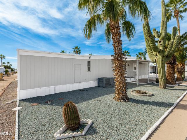 9427 E University Dr, Unit 18, Mesa, AZ 85207 | MLS #6986 | Compass