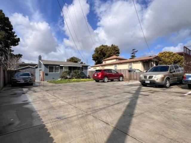9429 Bancroft Ave, Oakland, CA 94603