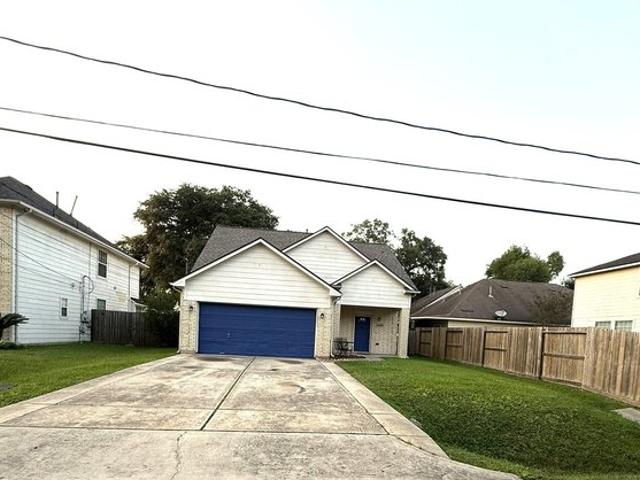 9429 Lambright Rd, Houston, TX 77075